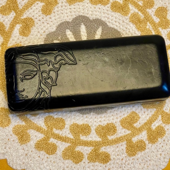Versace | Accessories | Black Embossed Versace 9s Hard Shell Medusa ...